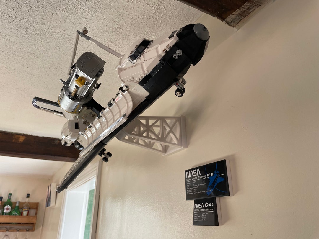 Wall Mount for the LEGO Space Shuttle Discovery 10283 With Hidden ...