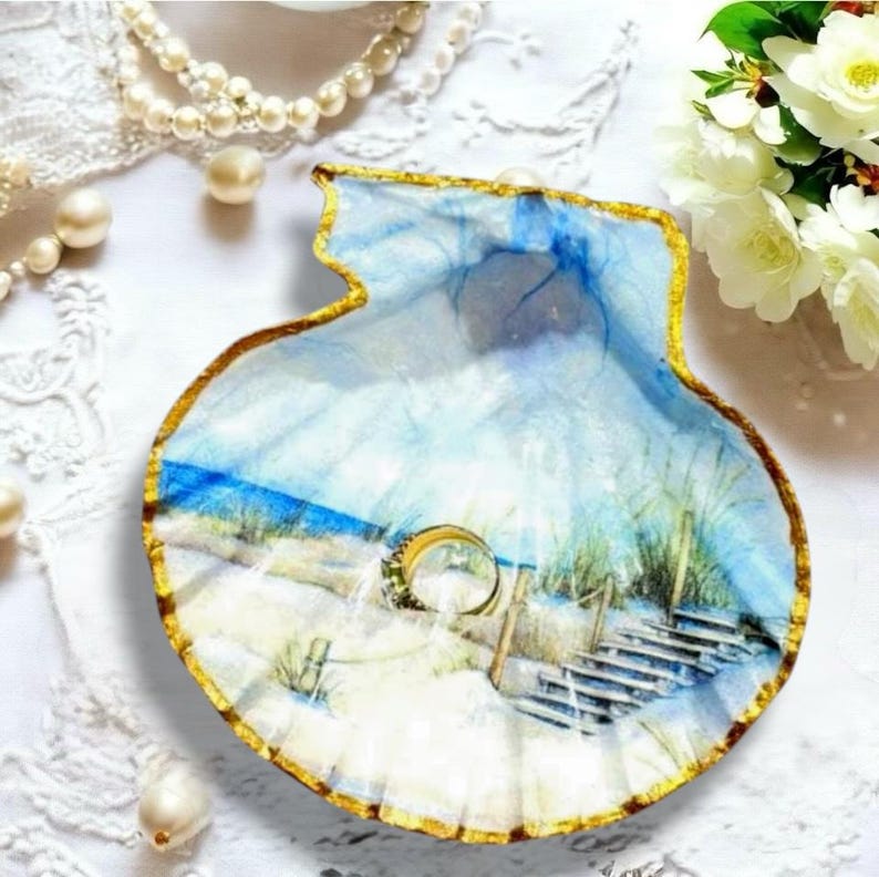 BLOCK ISLAND Shell Ring Dish | Coastal Beach Shell Ring Holder | Beachy ...