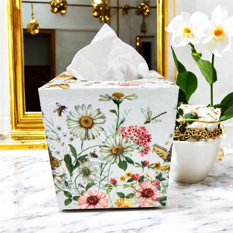 Tissue Box Cover: Wrapped Gift Ready for Be Shipped , Farmhouse Decor ...