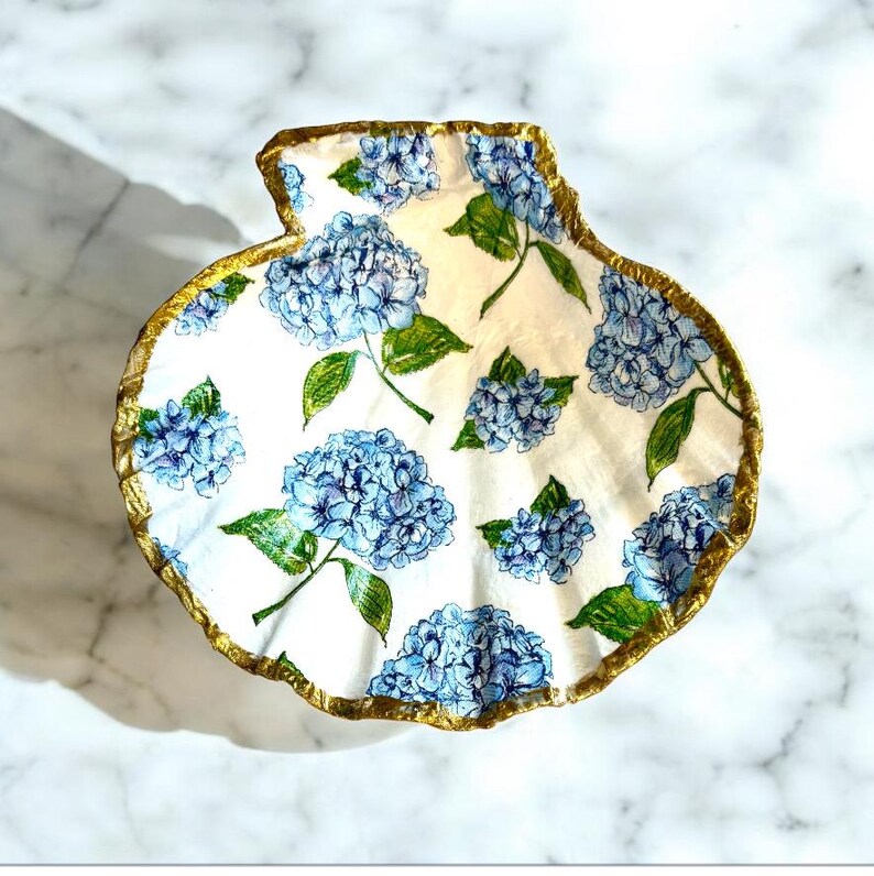 Bulk of Blue Hydrangeas Wedding Large Scallop Ring Dishes ,seashell ...