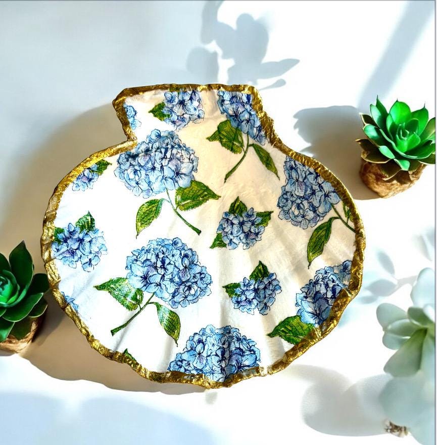 Bulk of Blue Hydrangeas Wedding Large Scallop Ring Dishes ,seashell ...
