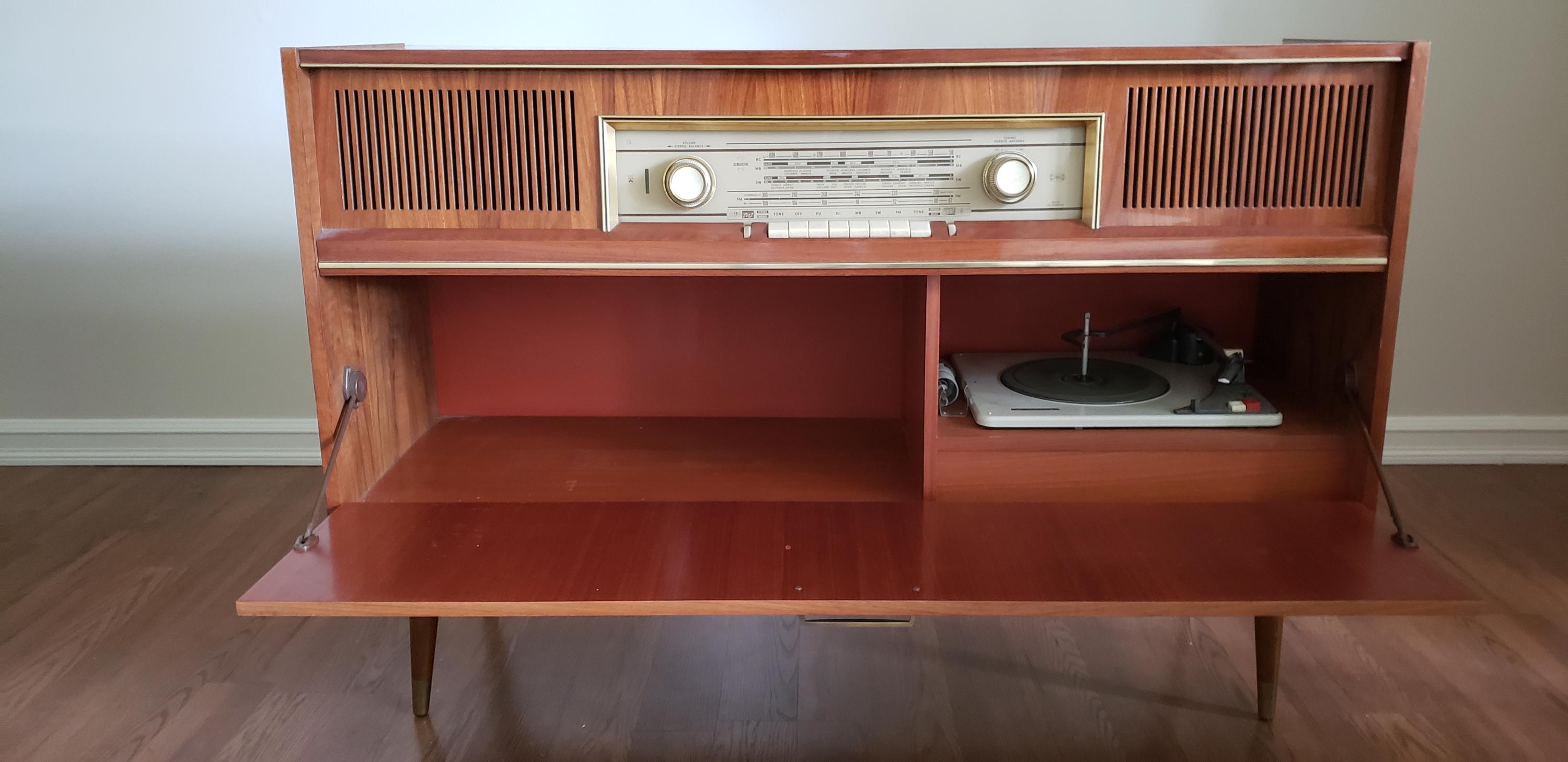 Vintage 1960s GRUNDIG CONSOLE Radio and Record Player - Etsy