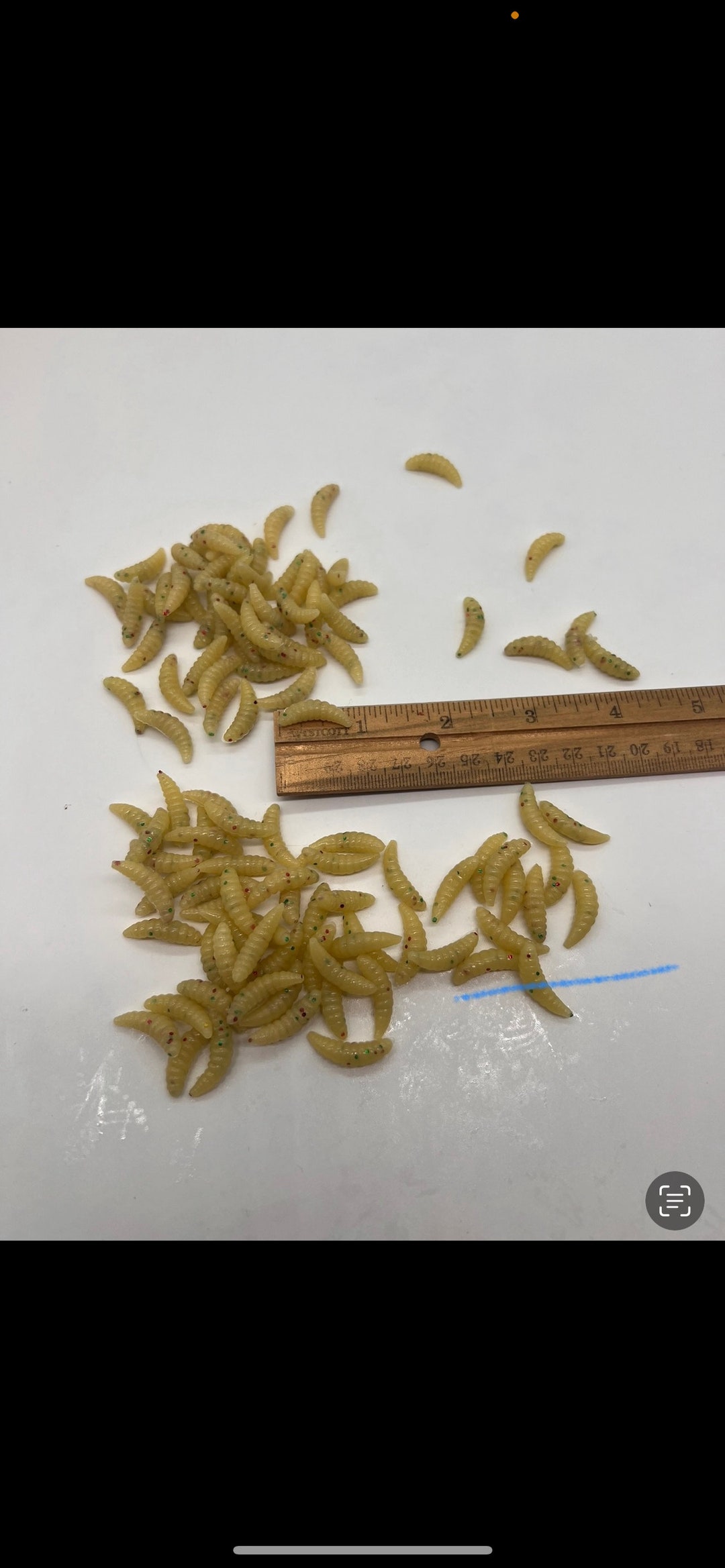 100 7/8” Crappie Panfish Scented Soft Plastic Wax Worms/maggots ...