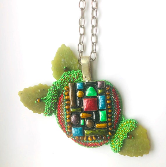 Big Apple Enameled Necklace Architecture of NY City - Etsy