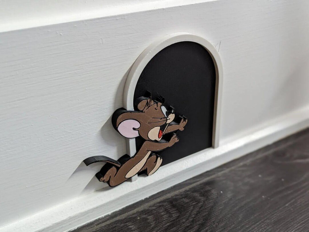 Run Jerry Mouse Run Wall Decor/wall Hole/15 Cm - Etsy