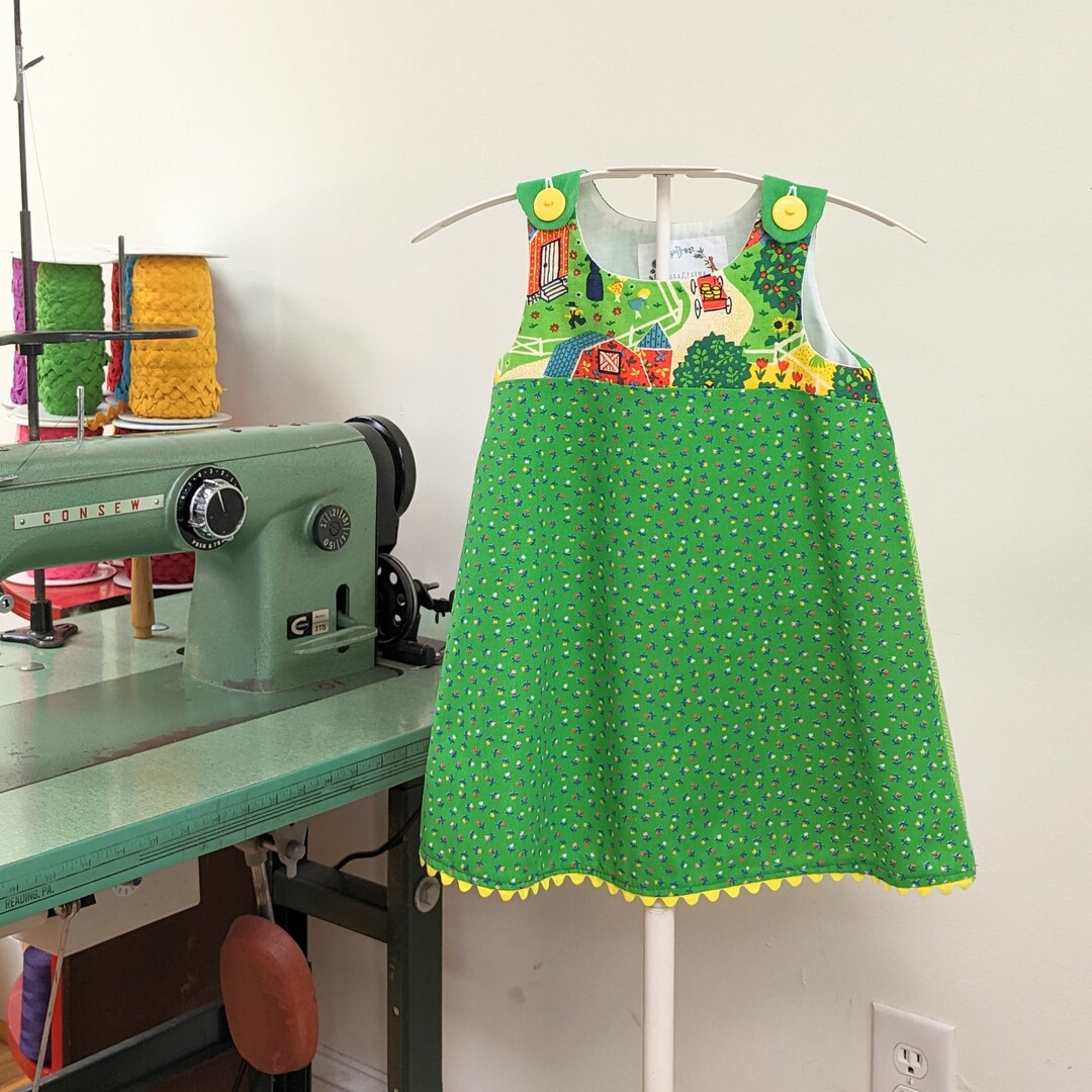 Girls Dress 2T Barnyard Baby Pinafore Dress, Farm Animals Toddler ...