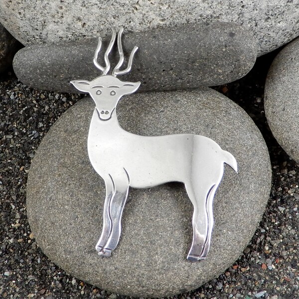 Deer Brooch - Etsy