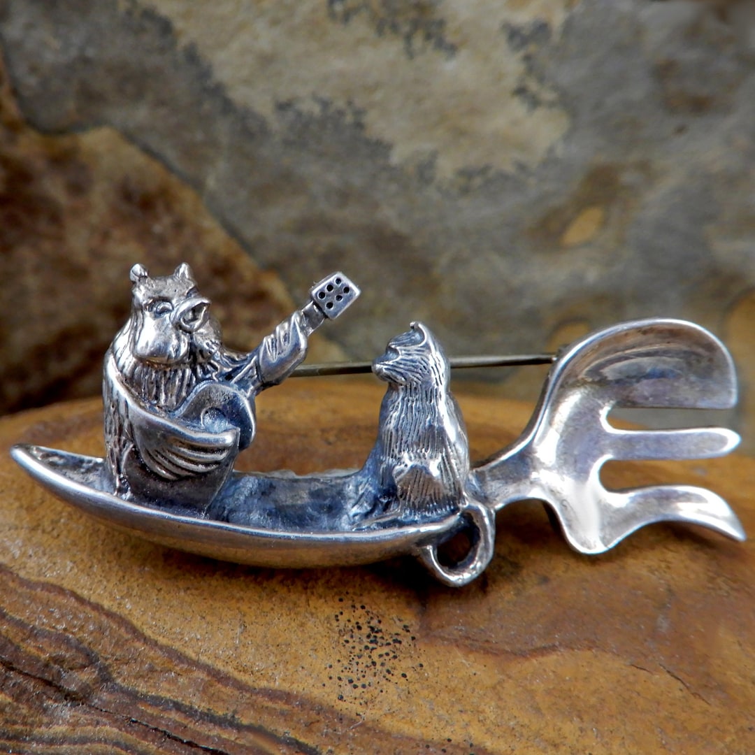 Owl and Pussycat Pin, Poet Edward Lear, Nursery Rhyme, Runcible Spoon ...