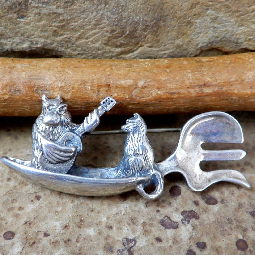 Owl and Pussycat Pin, Poet Edward Lear, Nursery Rhyme, Runcible Spoon ...
