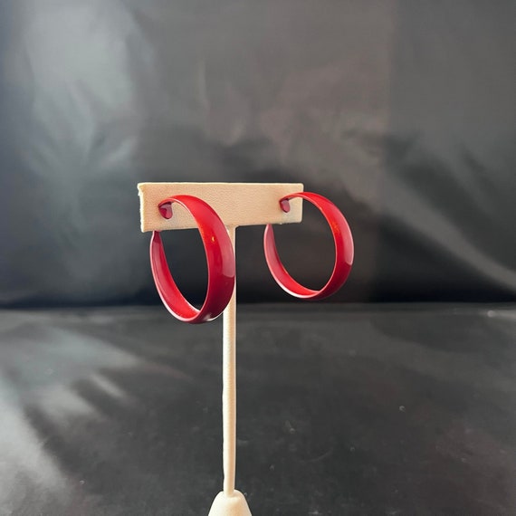 Deep red hoops clip - Gem