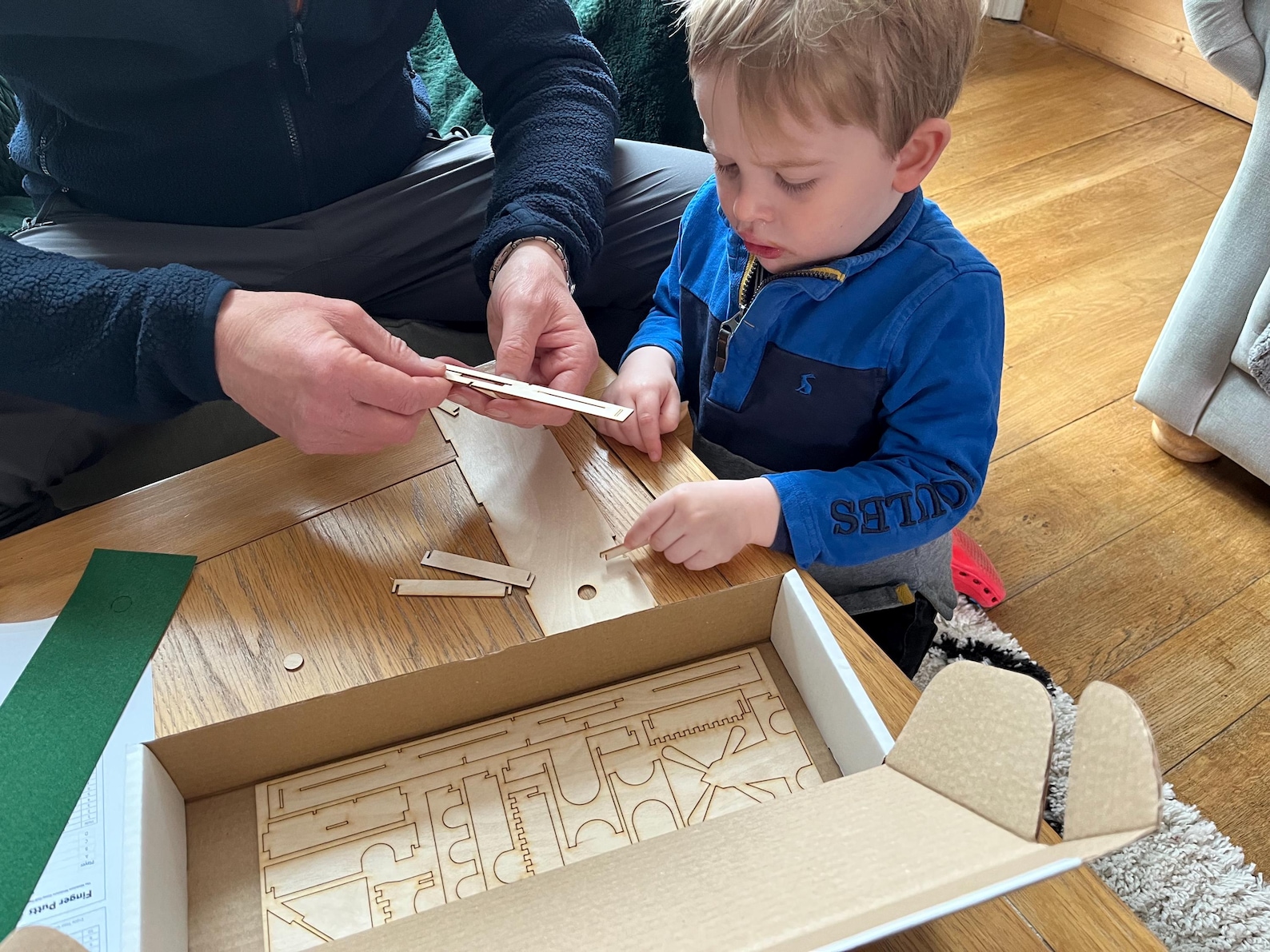 Finger Putts, Build Your Own 10 Hole Minature Crazy Golf Course ...