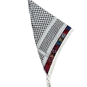 Tatreez Keffiyehs - Palestine - Lebanon - Handmade - Palestine ...