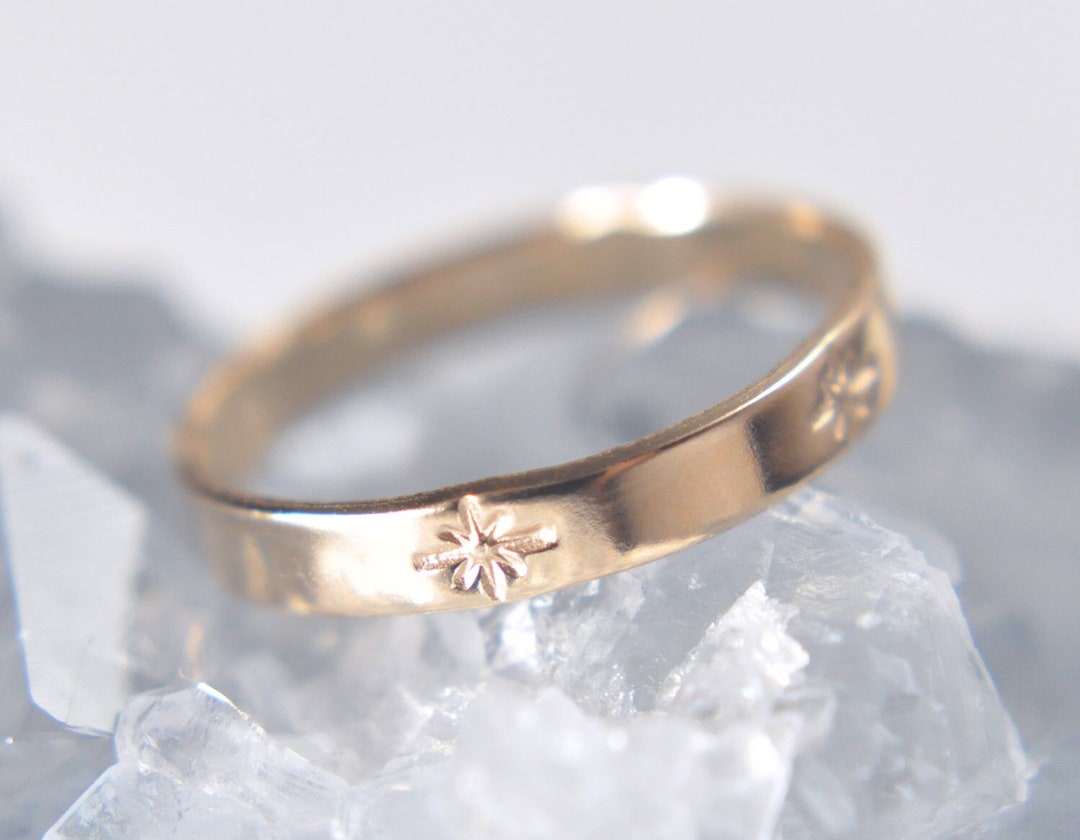 North Star 14K Solid Yellow Gold Starburst Ring, 3mm Star Pattern Ring ...