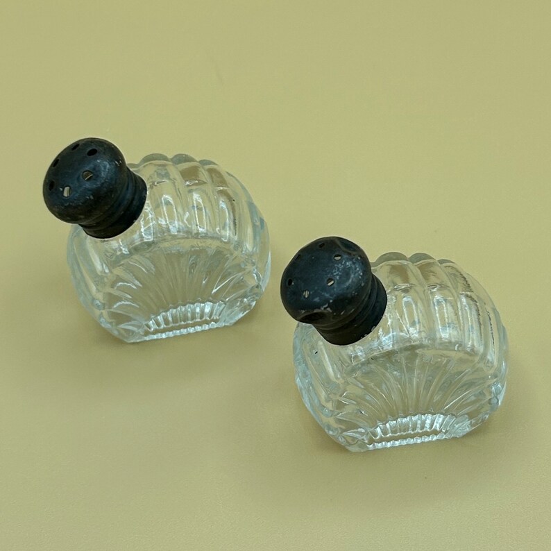 Salt & Pepper Shaker - Sea Shell, Sterling Silver Tops, 5 Pc Set ...