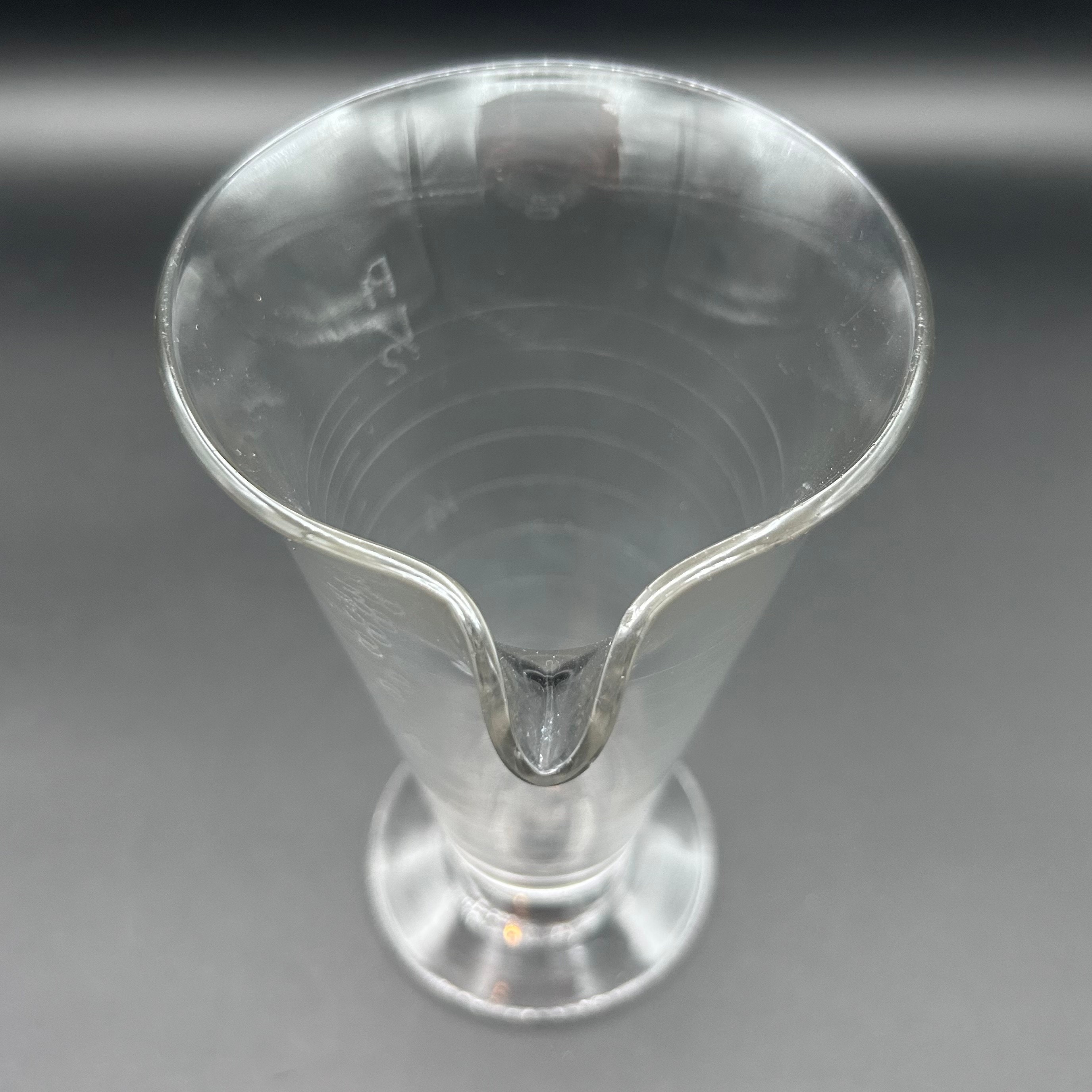 Etched Glass Beaker Pour Spout Apothecary Bar Measuring 1/2 Pint 8 Oz ...