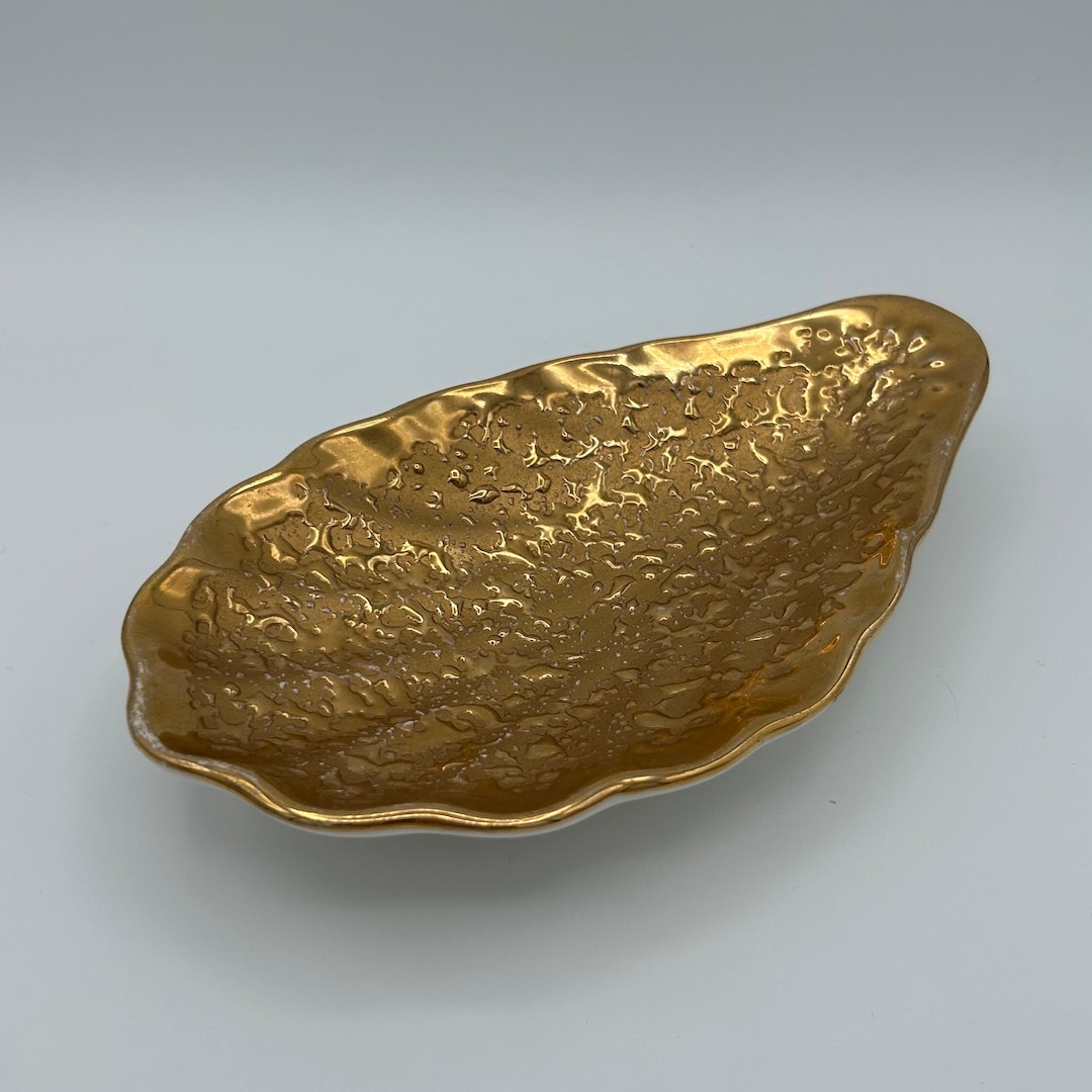 Holley Ross 22k Gold Shell Plate - Dish, Distinguish China, Wet ...