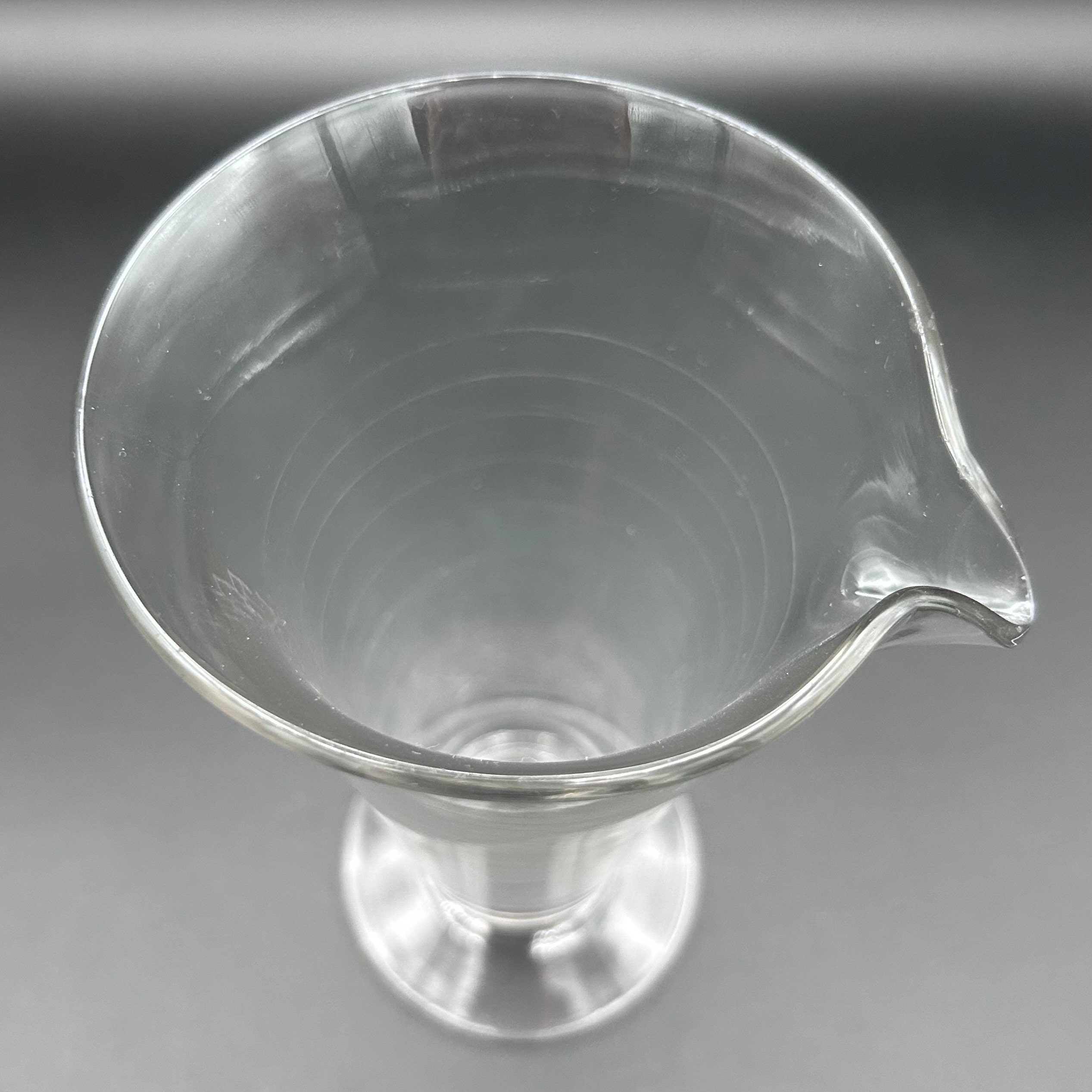 Etched Glass Beaker Pour Spout Apothecary Bar Measuring 1/2 Pint 8 Oz ...