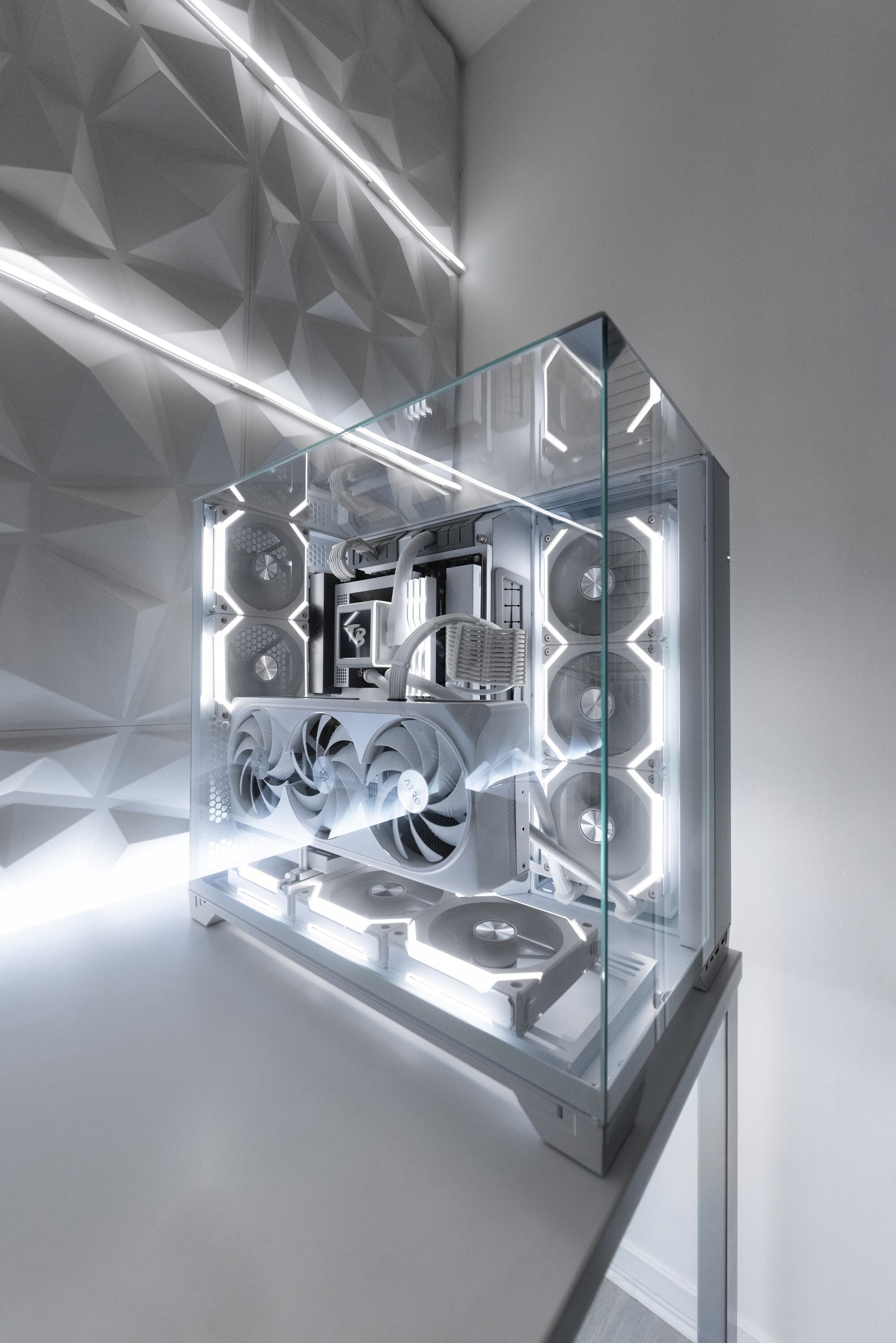 White Gaming PC snowblind Custom High-end Computer 4090 I9-14900ks 64GB ...