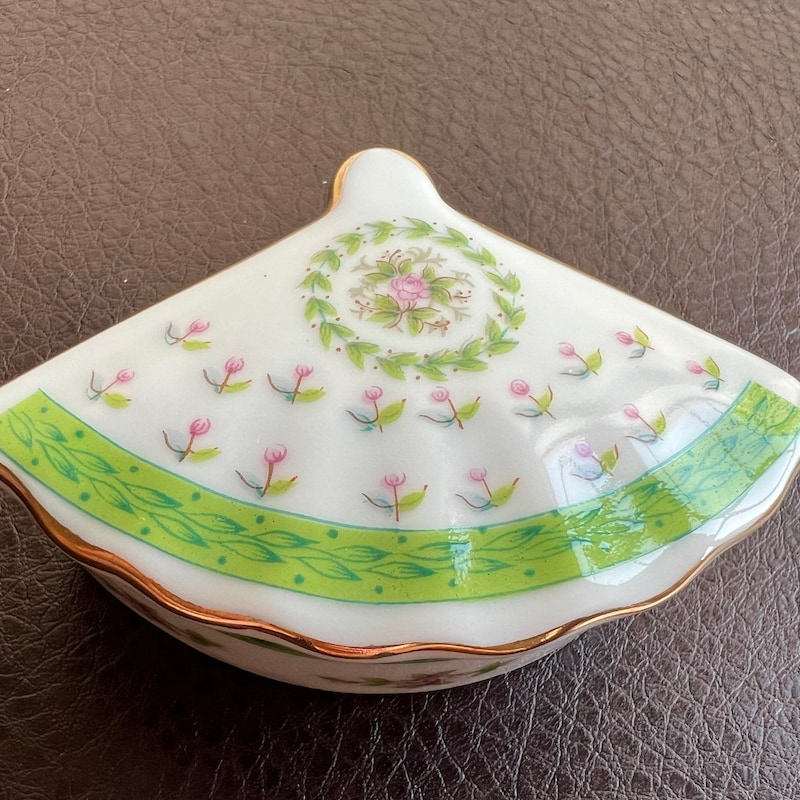 Fan Shaped Box - Etsy