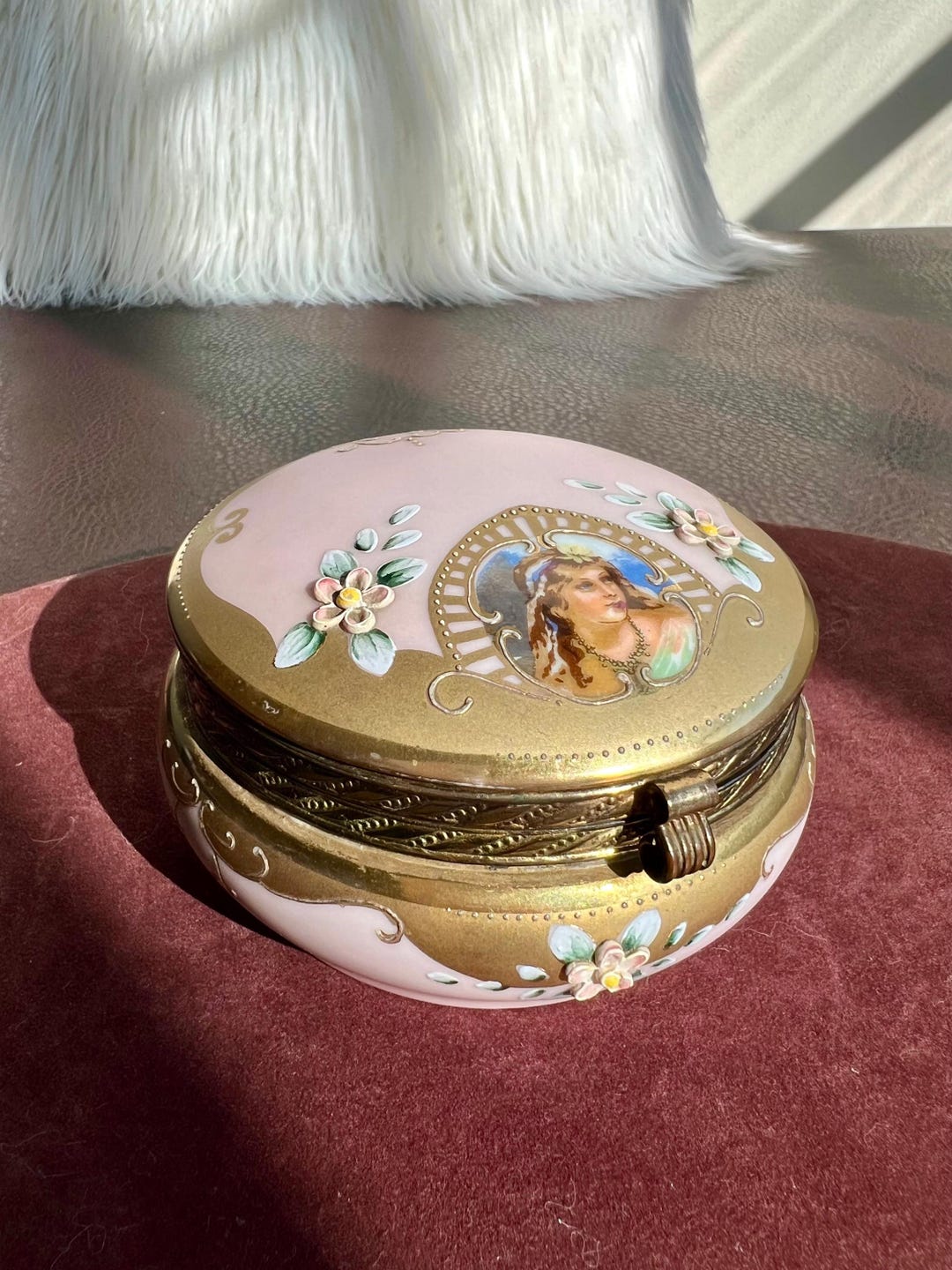 Vintage or Antique Porcelain Trinket Box With Hinged Lid & Applied ...