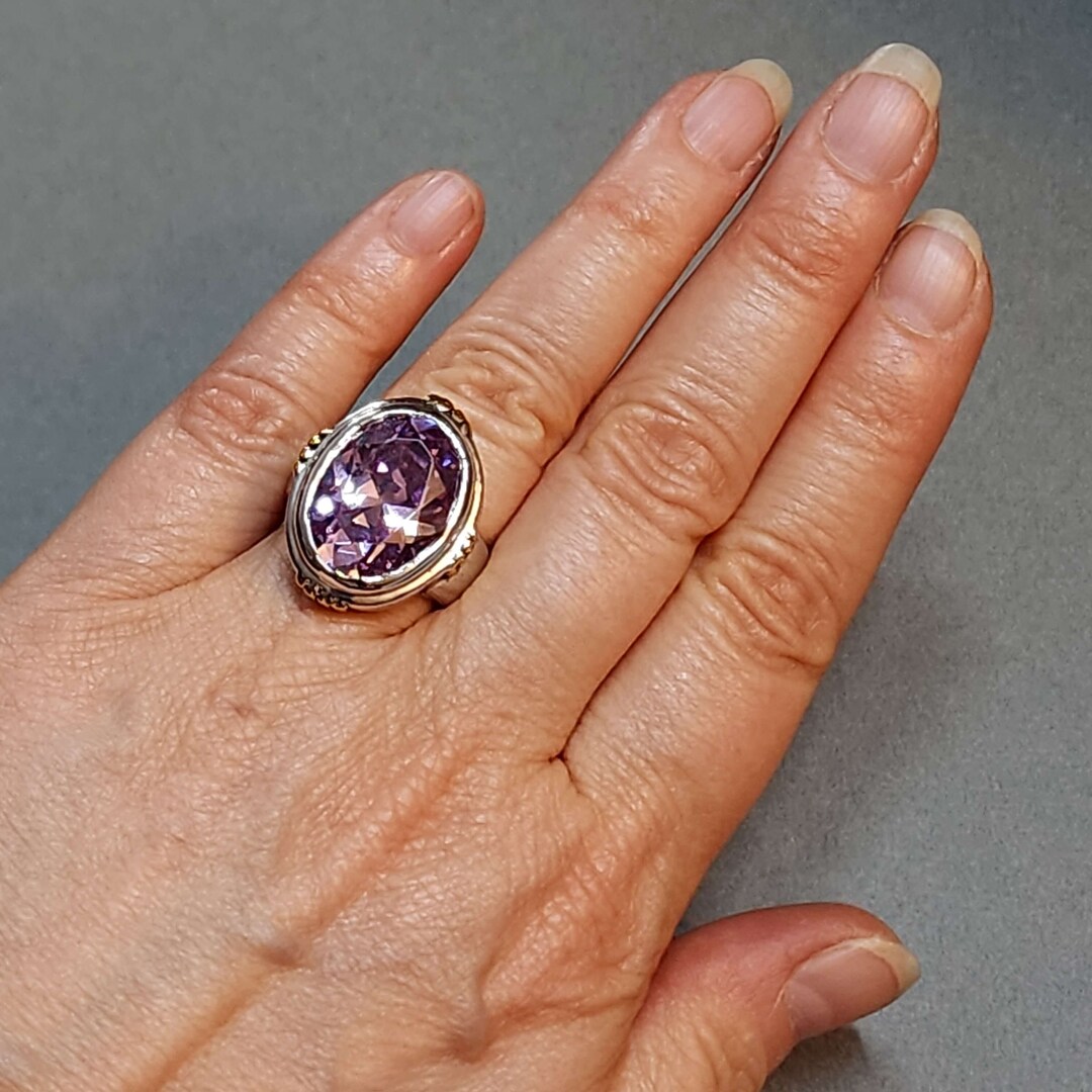 HUGE Light Purple Ring, Vintage Ring With Light Purple Alexandrite CZ ...