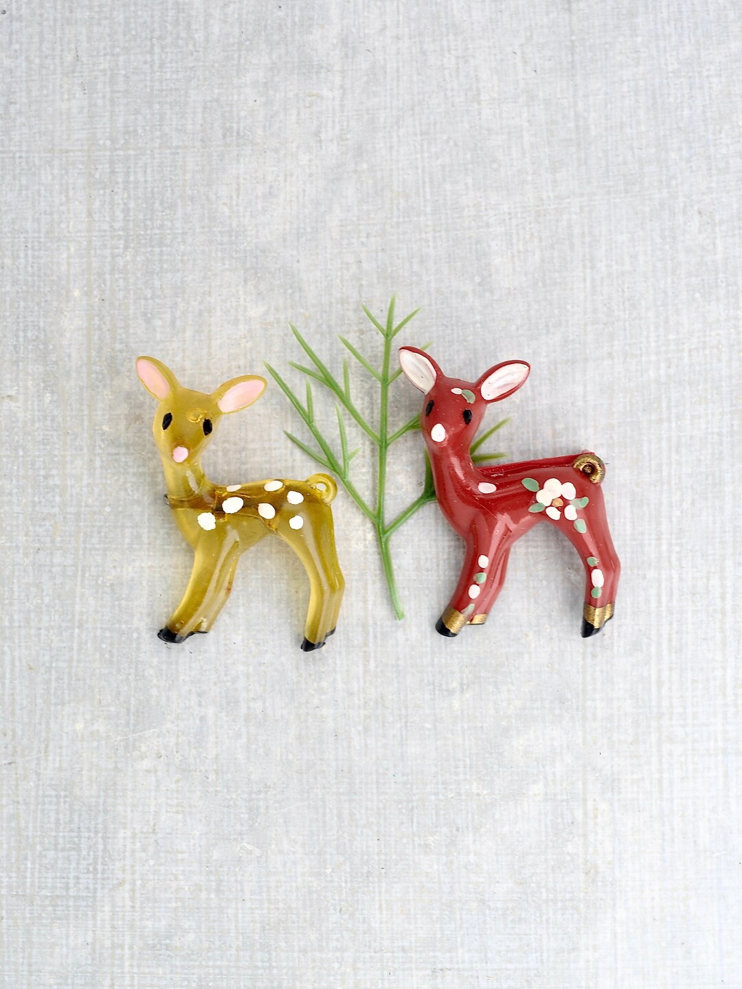 2 Vintage Deer Brooches Hand Painted Lucite Plastic Spotted - Etsy