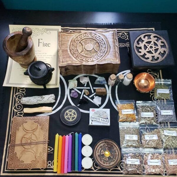 Wiccan Altar - Etsy