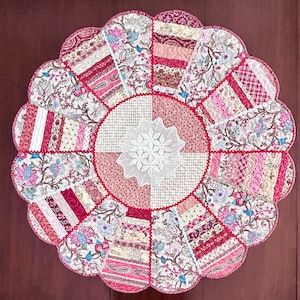 Quilted Table Topper Pattern - Dresden Plate Table Topper - PDF Instant ...