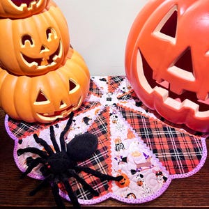 Quilted Halloween Table Topper Pattern - PDF Pattern - Slightly Spooky ...