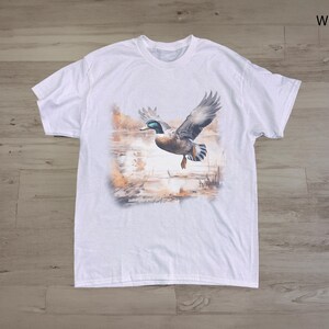 Vintage Mallard Ducks Fall Pond Graphic T Shirt Cool Vintage Style ...