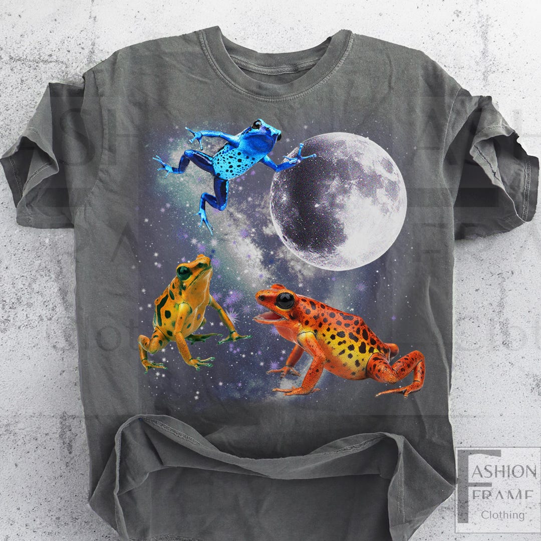 Three Poison Dart Frog Graphic Moon Tshirt Vintage Toad Shirt Frog ...