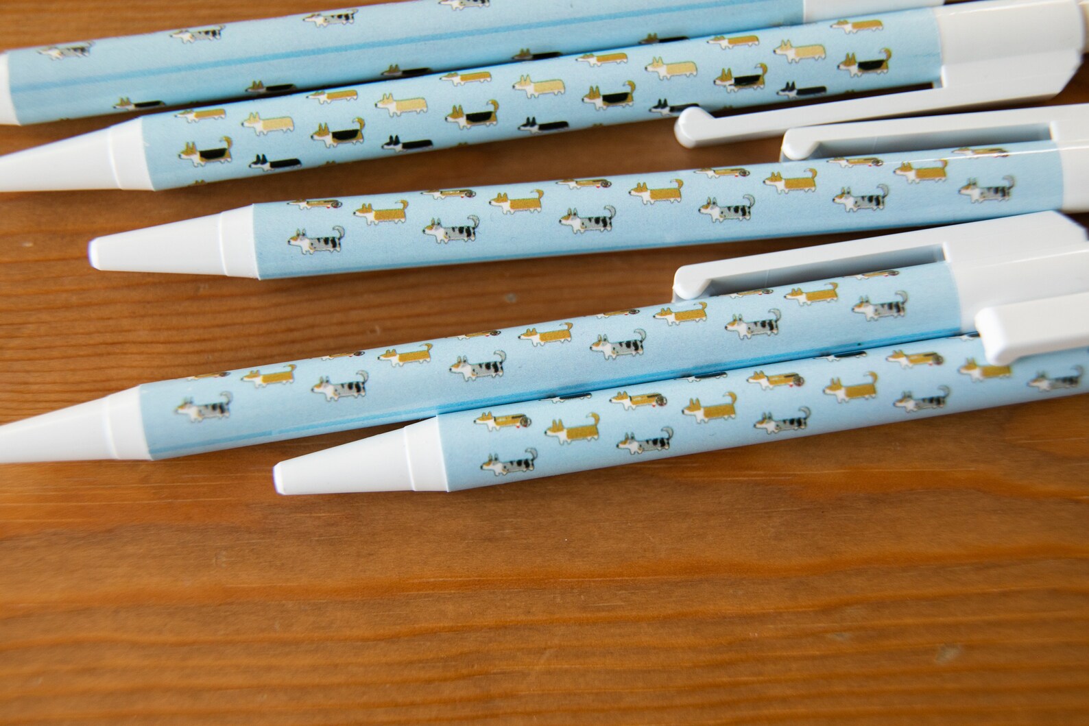 2 Corgi Pens - Etsy