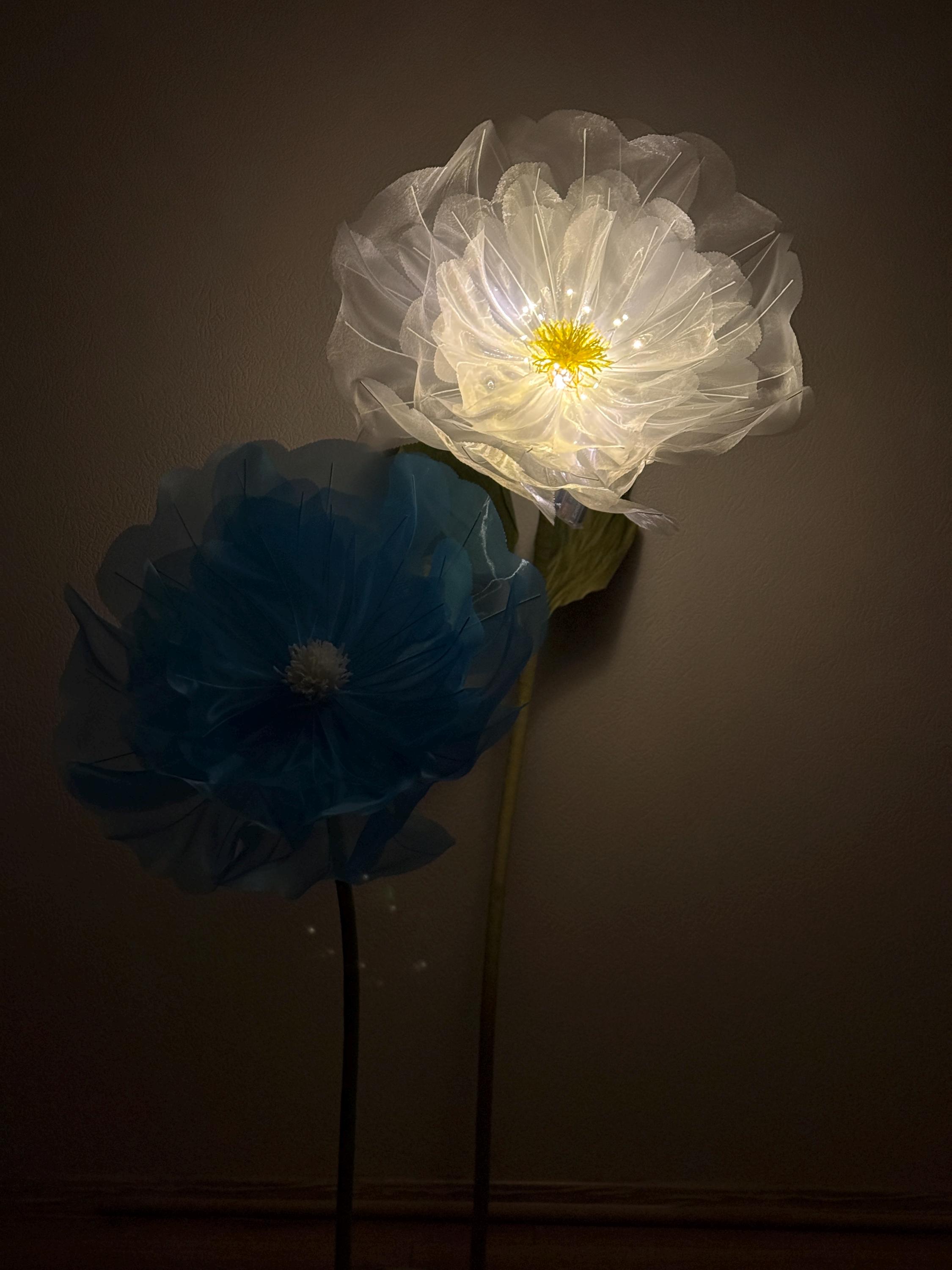 Giant LED Flower Lamp, Tall Handmade Organza Flower Light, Romantic ...
