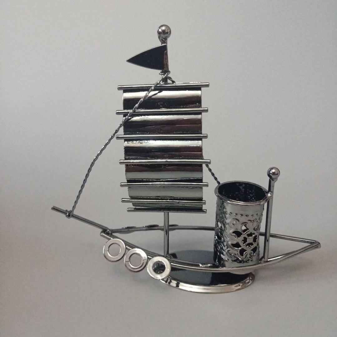 Techno Art Metal Ship Pen Holder Steampunk Vintage Desk Organizer ...
