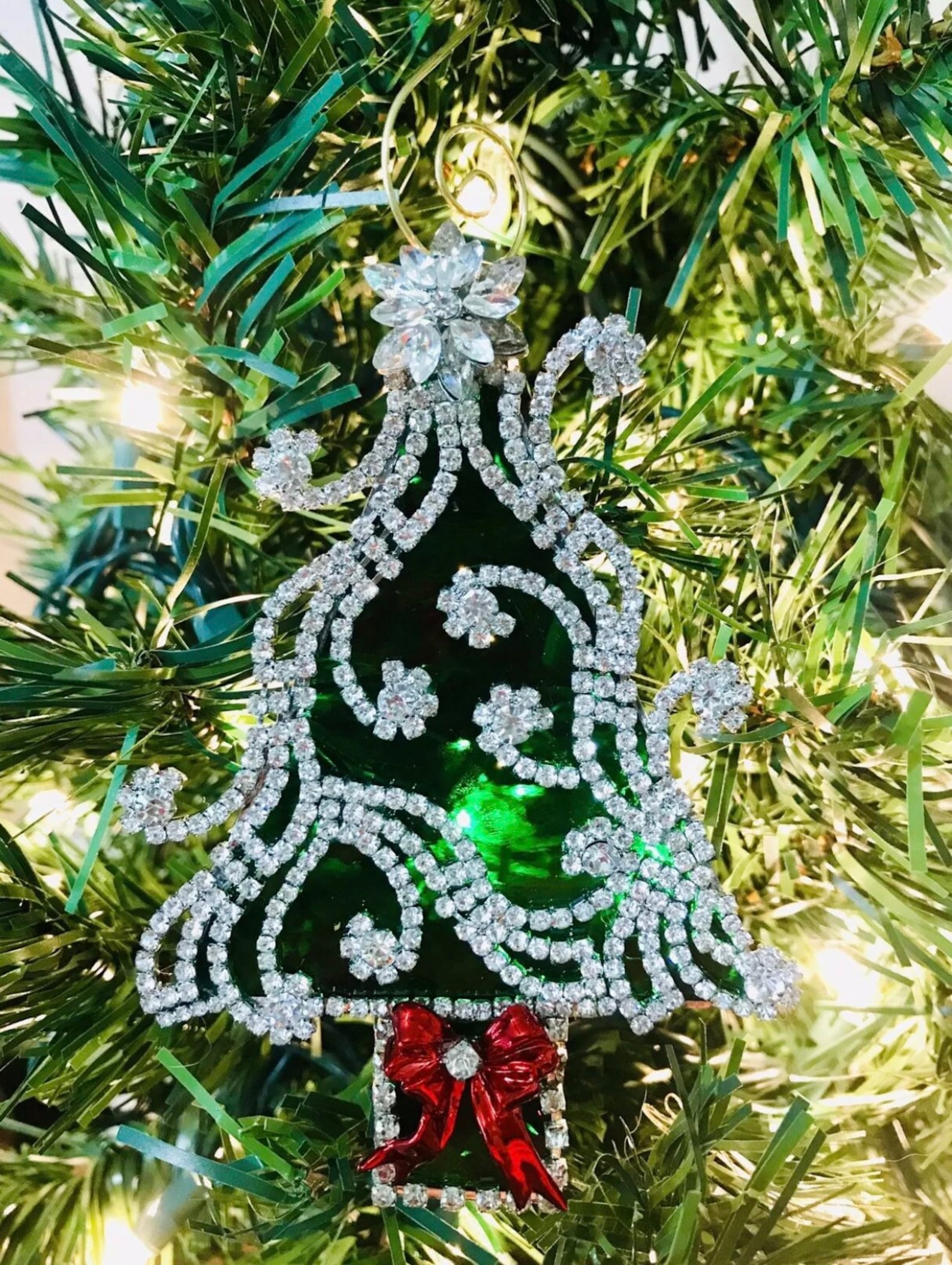 PIN & ORNAMENT Elegant Vintage Rhinestone Christmas Tree Pin - Etsy