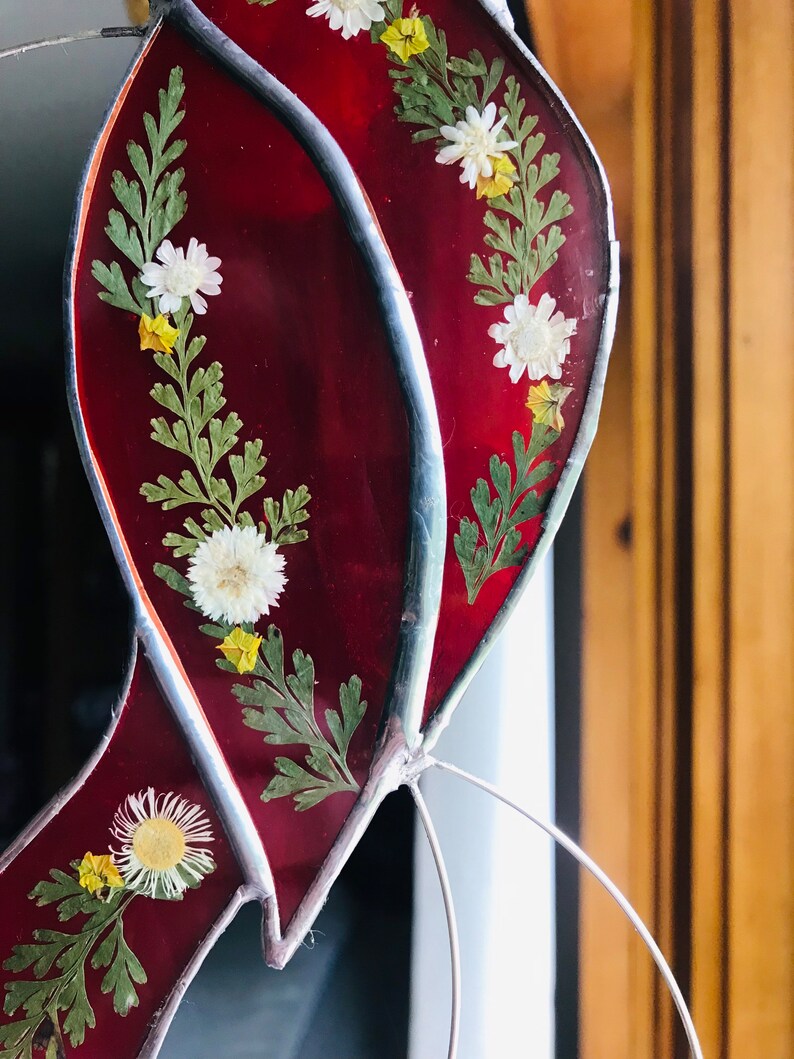 Red Cardinal Stained Glass Suncatcher Sun Catcher With Dried - Etsy