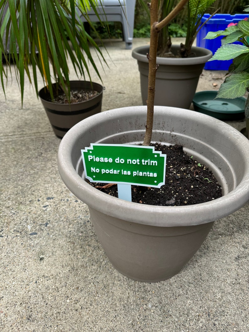 Bilingual “do Not Trim” Plant Sign - Etsy
