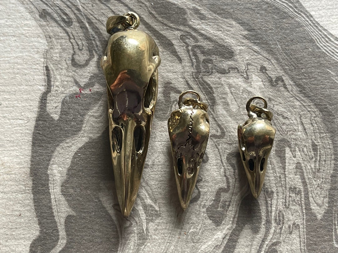 1 Pcs Cast Bronze Crow or Raven Pendant in Choice of 3 Sizes - Etsy