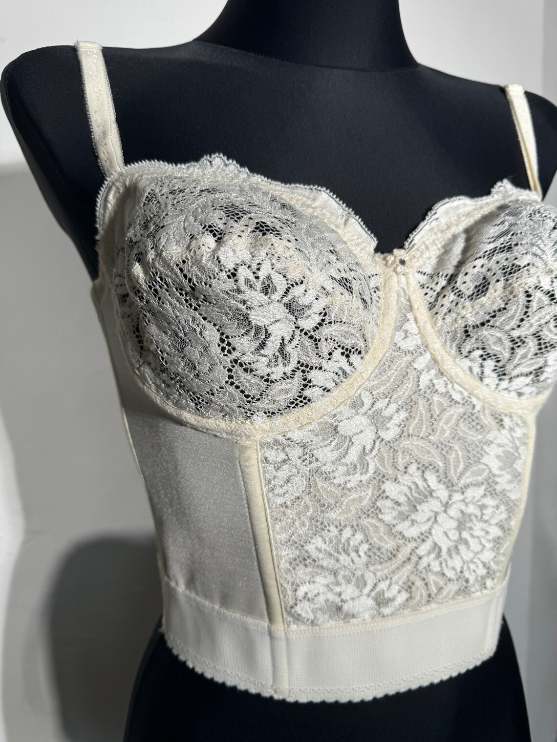 Cute White Vintage Lace Longline Bra, Bustier With Floral Lace Elements ...