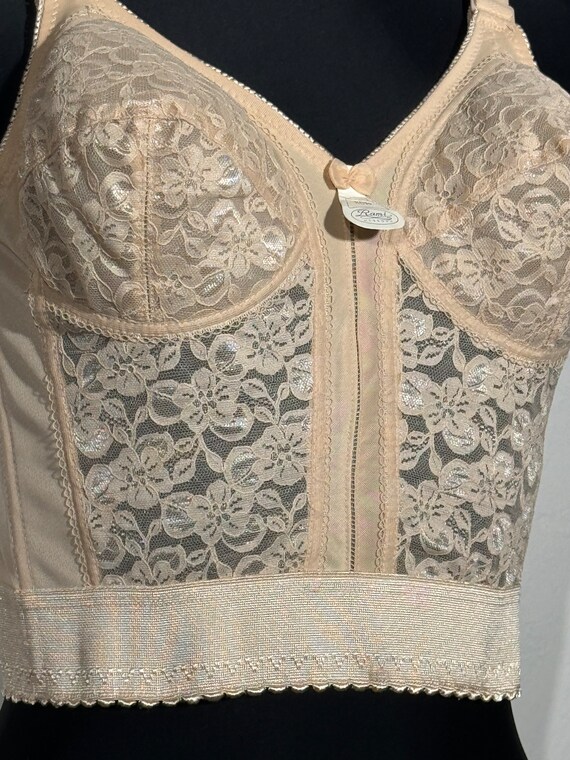 Charming beige vintage lace longline bullet bra, bust… - Gem