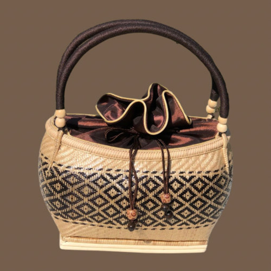 Handwoven Pikul Design Bags: Authentic Thai Craft Authentic Pikul Woven ...