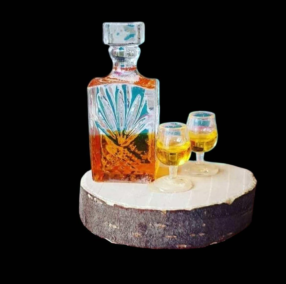 Whiskey Decanter & Glasses Ring - Adjustable, Unique, Handmade, Whisky ...