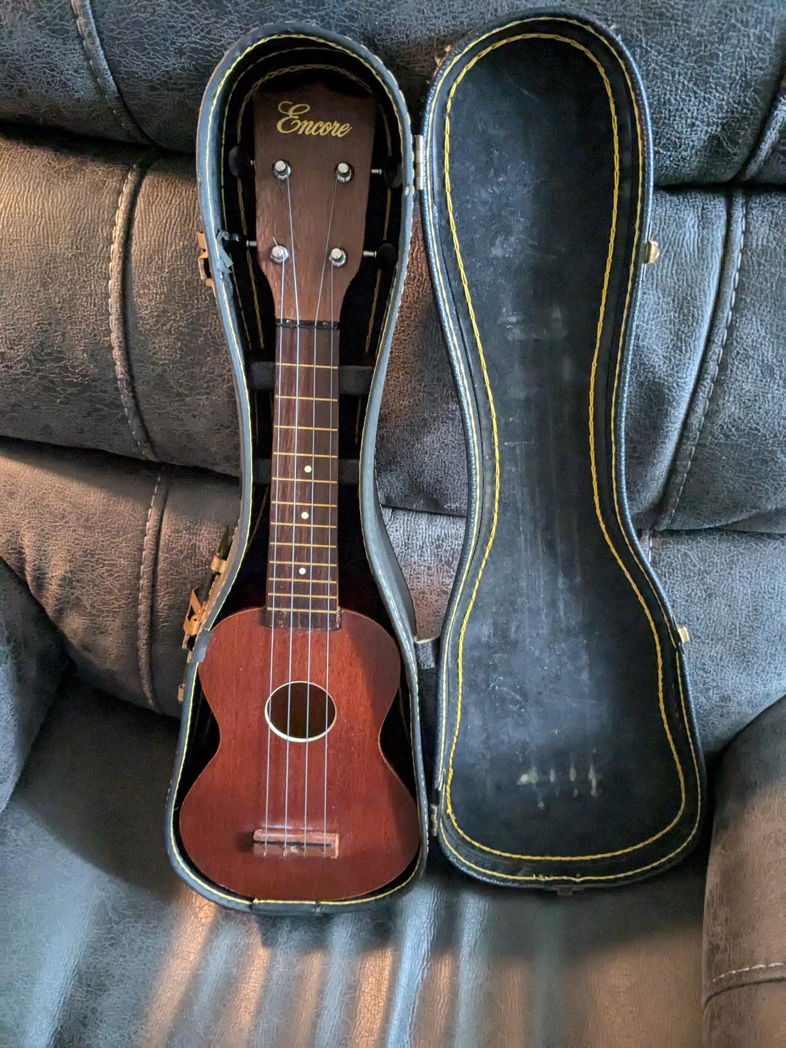 Vintage Encore Soprano Ukulele W/ Hard Case 1960's / Japan - Etsy