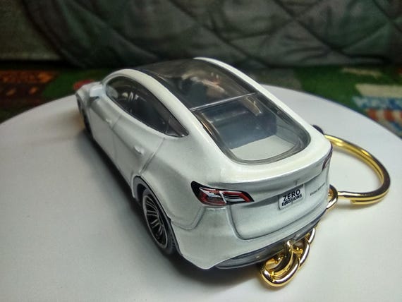 Tesla Model Y Hot wheels custom keychain new Rare bir… - Gem