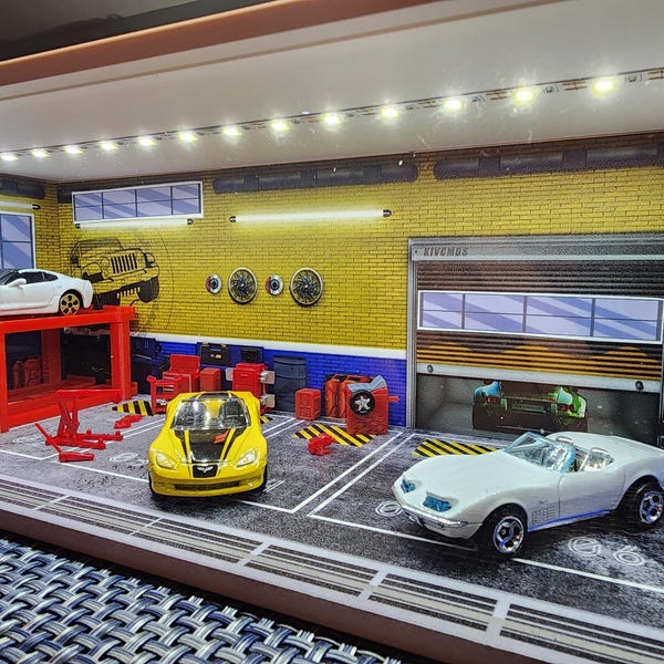 Diecast Diorama Garage - Etsy