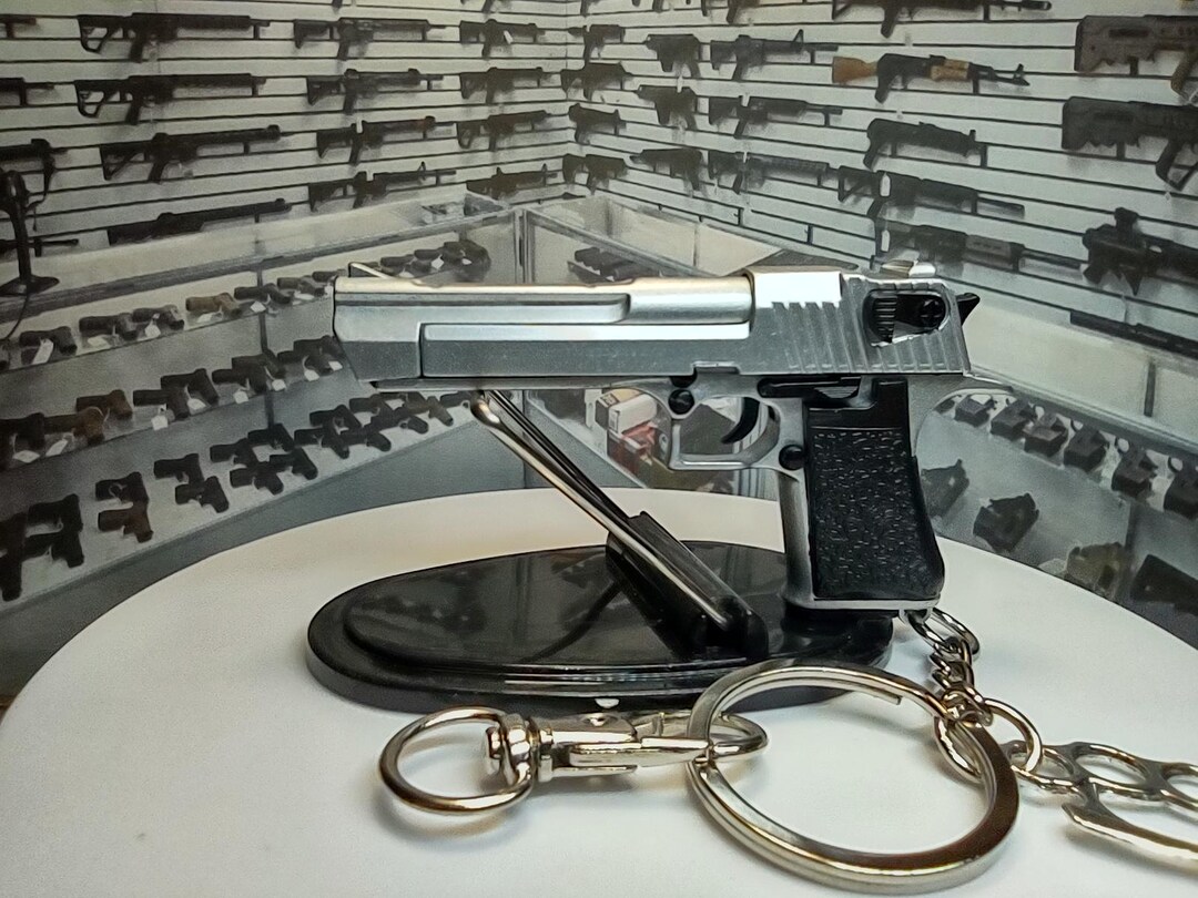 Mini Desert Eagle Gun Pistol Custom Fidget Metal Keychain Unique T Son Daughter Officer
