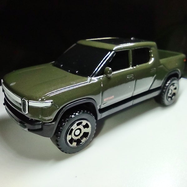 Rivian Gift - 60+ Gift Ideas for 2024