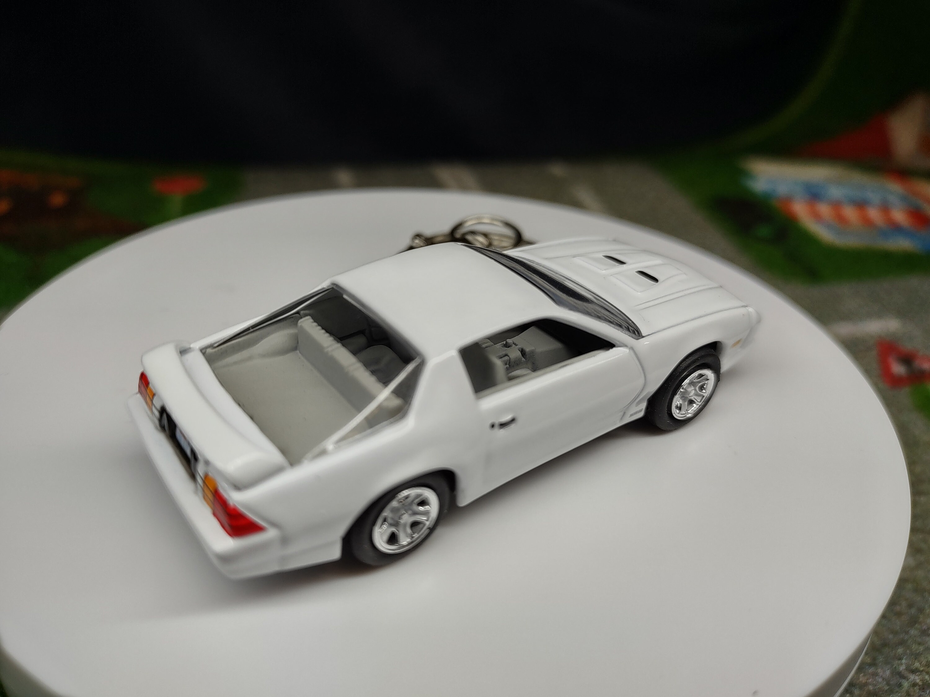 Chevrolet Camaro Iroc Z28 Diecast All Metal Keychain. Premium Roller ...