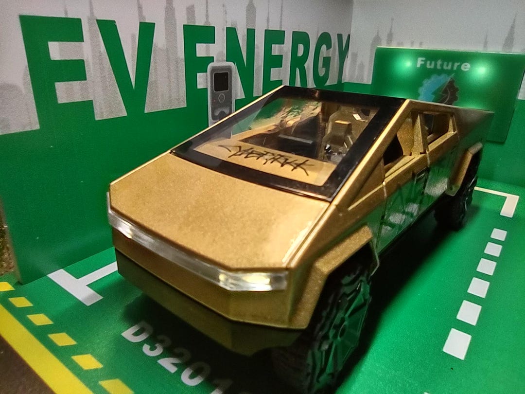 Tesla Cybertruck Gold Lights Sound & Diorama Custom Display 1:36 Scale ...