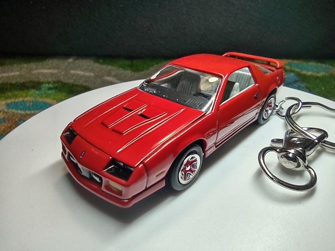 Chevrolet 1991 Camaro Iroc Z28 Diecast Metal Keychain Premium Roller ...